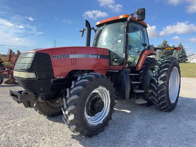 CASE IH MX200 MAGNUM MFWD TRACTOR - Shackelton Auctions Inc.
