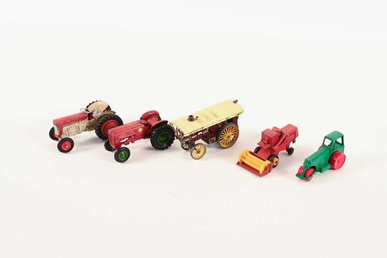 GROUP OF LESNEY AND MATCHBOX FARM TRACTORS AND STEAM ENGINE ...