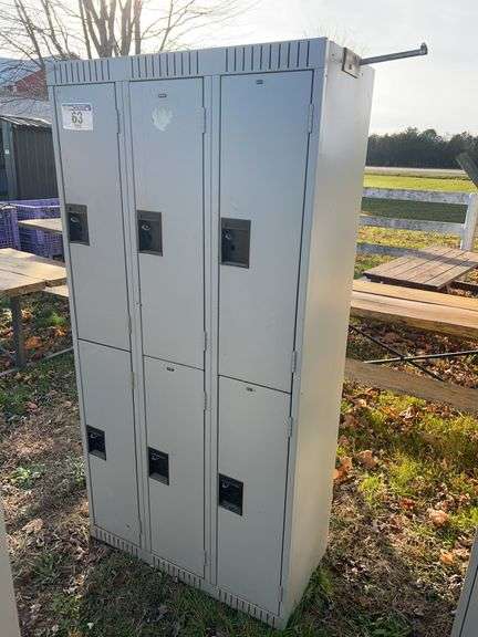 8 SECTION LOCKER - Shackelton Auctions Inc.