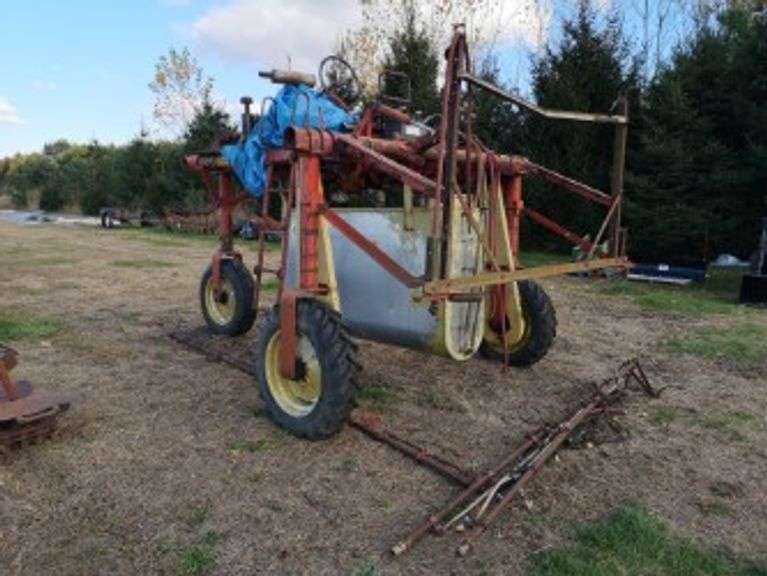 HIGHBOY SPRAYER - Shackelton Auctions Inc.