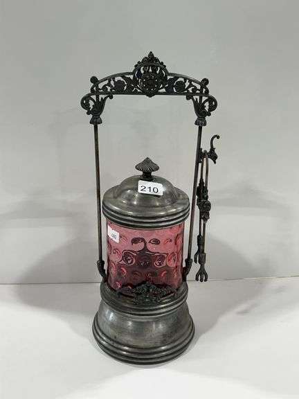 CRANBERRY GLASS PICKLE CRUET - Shackelton Auctions Inc.