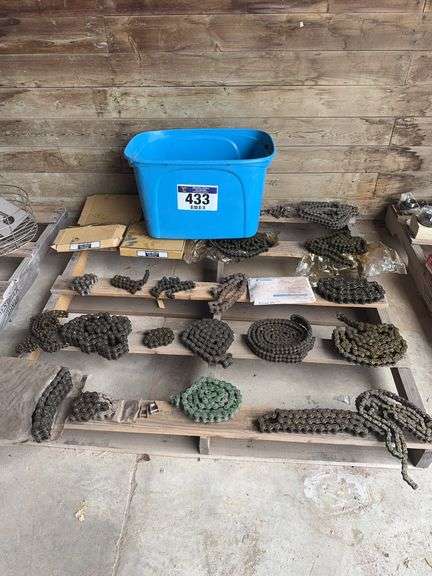 SKID OF ROLLER CHAIN & JOINERS - Shackelton Auctions Inc.