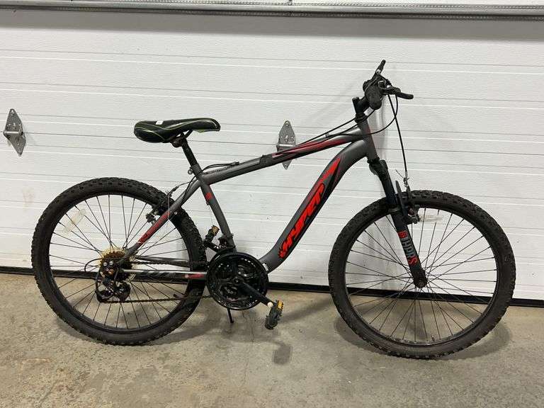 HYPER 18 SPEED BICYCLE - 16" FRAME 24" TIRE - Shackelton Auctions Inc.