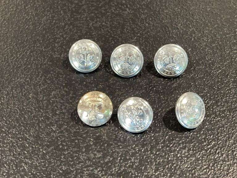 SIX CANADIAN BUTTONS - Shackelton Auctions Inc.