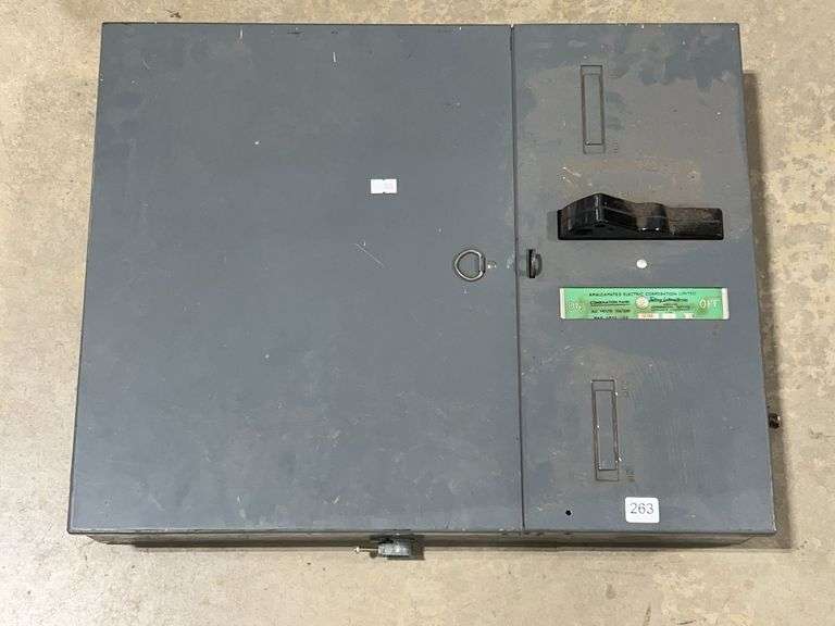 AMALGAMATED ELECTRIC CORPORATION LIMITED FUSE PANEL - 22"X17"X4 ...