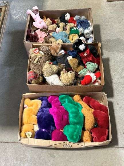 3 BOXES OF BEANIE BABIES - Shackelton Auctions Inc.