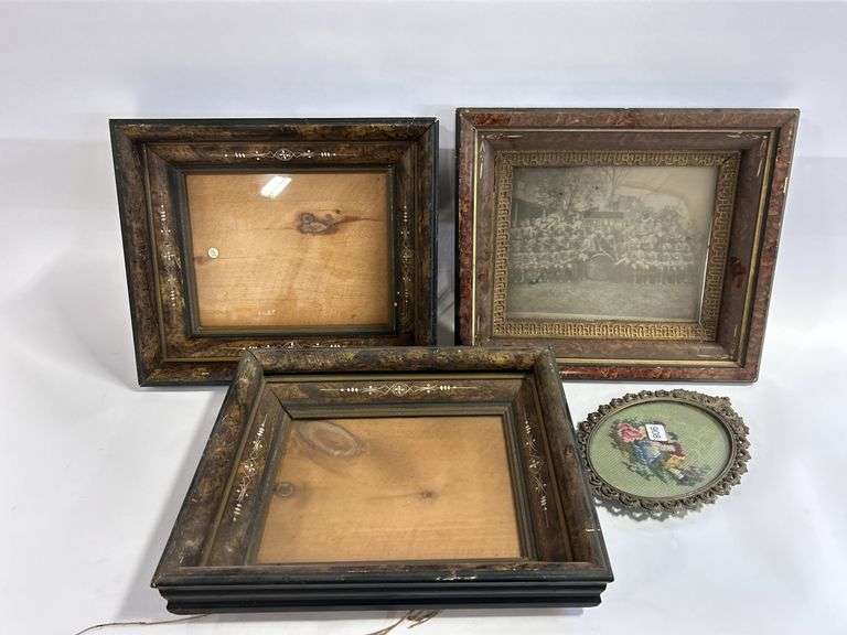 3 ANTIQUE PICTURE FRAMES - Shackelton Auctions Inc.