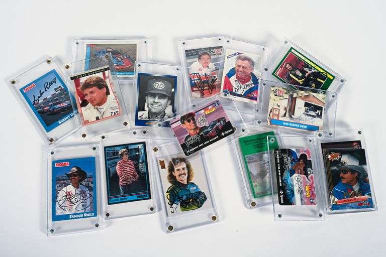 GROUP OF ASSORTED RACE CARDS - MANY SIGNED - Shackelton Auctions Inc.