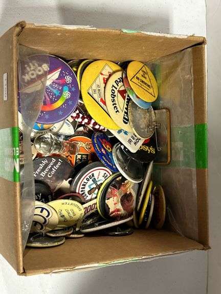BOX OF ASSORTED BUTTONS - Shackelton Auctions Inc.