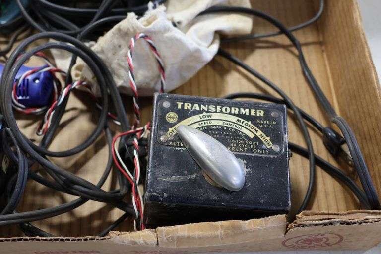 O GAUGE TRAIN CARS, TRACK & TRANSFORMERS - Shackelton Auctions Inc.