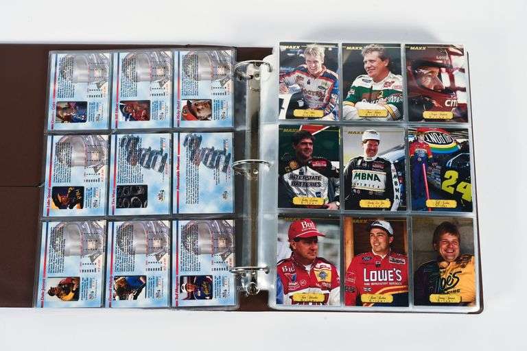 BINDER OF 1995 MAXX RACE CARDS - FULL SET - Shackelton Auctions Inc.