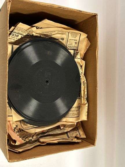 BOX OF 78 RPM RECORDS - Shackelton Auctions Inc.