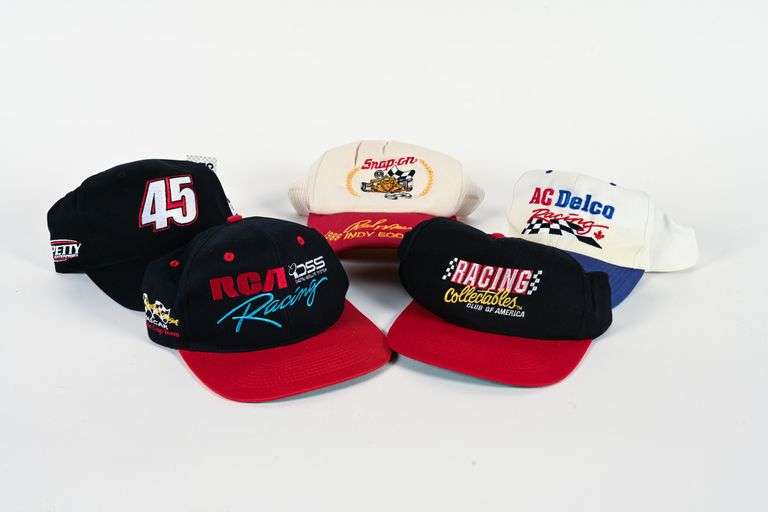 5 RACING HATS - Shackelton Auctions Inc.