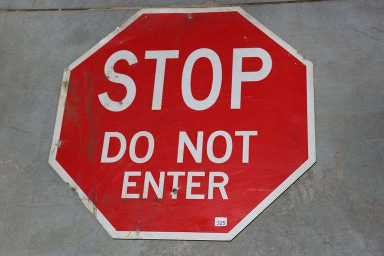 STOP SIGN - Shackelton Auctions Inc.