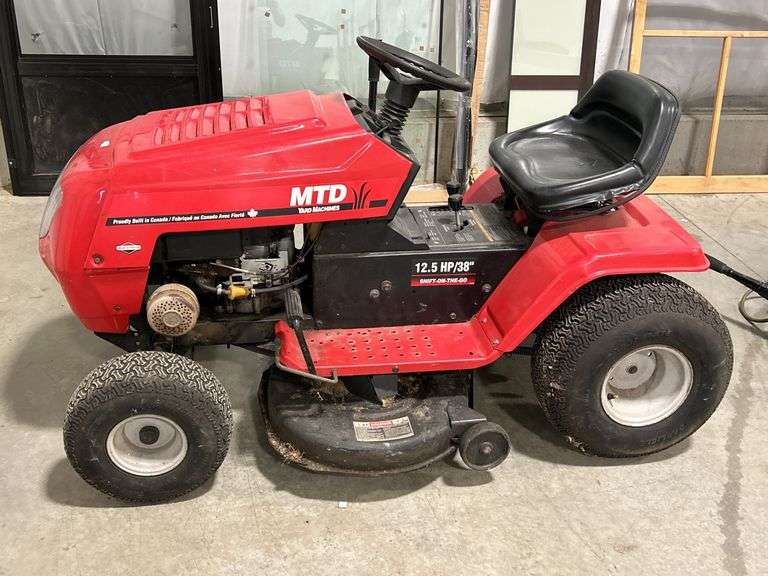 MTD RIDING LAWN MOWER - Shackelton Auctions Inc.