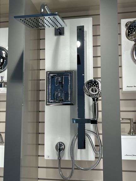 AMERICAN STANDARD TOWN SQUARE SHOWER SYSTEM IN CHROME - Shackelton ...