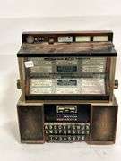 SEEBURG SELECT COIN OPERATED TABLE TOP JUKEBOX - Shackelton Auctions Inc.