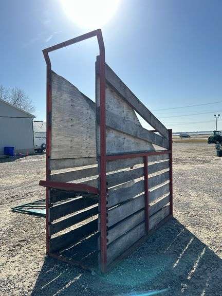 LOADING CHUTE - Shackelton Auctions Inc.