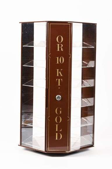PLASTIC REVOLVING DISPLAY CASE - Shackelton Auctions Inc.