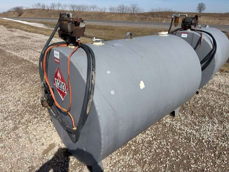 2500 L FUEL TANK WITH ELECTRIC PUMP - Shackelton Auctions Inc.
