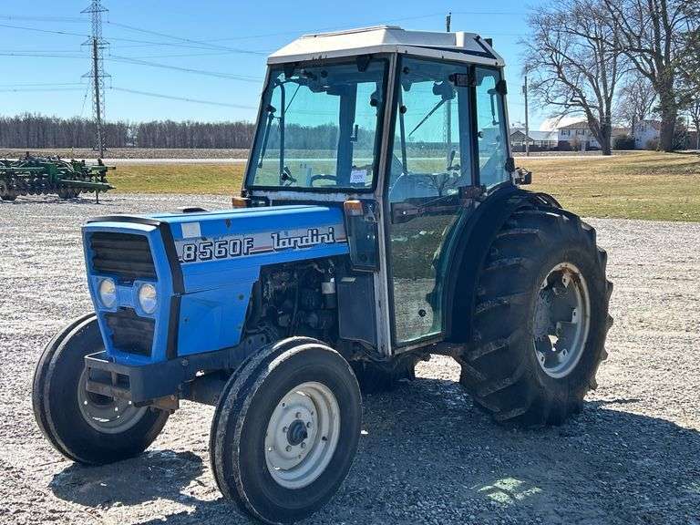 LANDINI 8560F ORCHARD TRACTOR - Shackelton Auctions Inc.