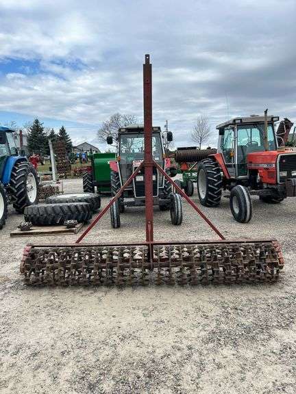 10' CROWFOOT PACKER - Shackelton Auctions Inc.