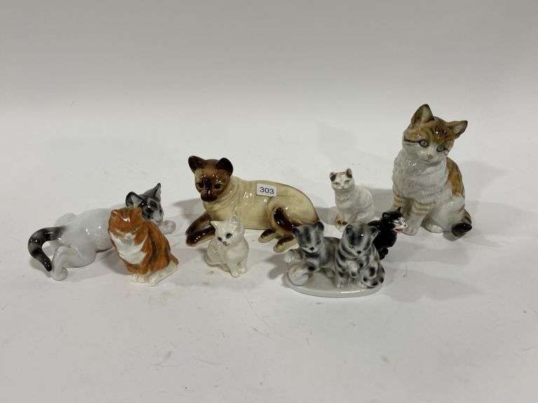 GROUP OF PORCELAIN CATS - Shackelton Auctions Inc.