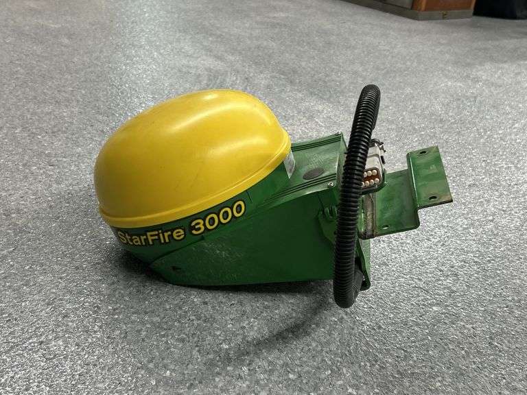 STARFIRE 3000 GLOBE WITH MOUNTING BRACKETS - Shackelton Auctions Inc.