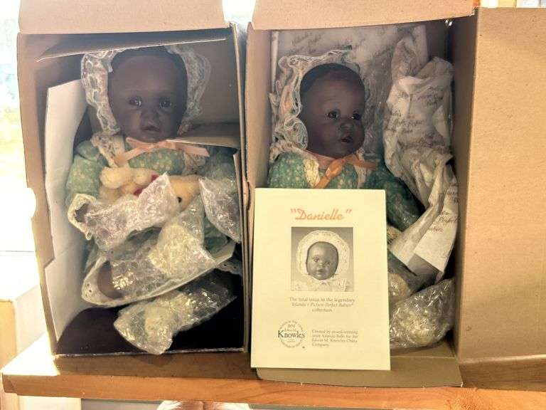 2 YOLANDA'S PICTURE PERFECT BABIES "DANIELLE" DOLLS IN BOXES ...