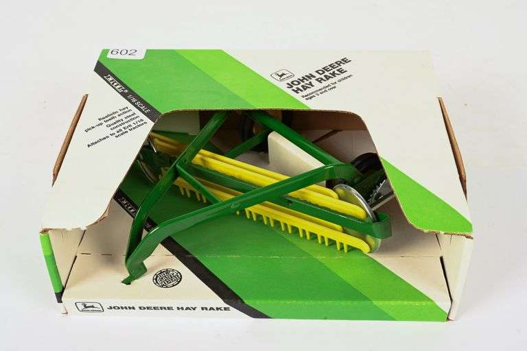 JOHN DEERE HAY RAKE - Shackelton Auctions Inc.