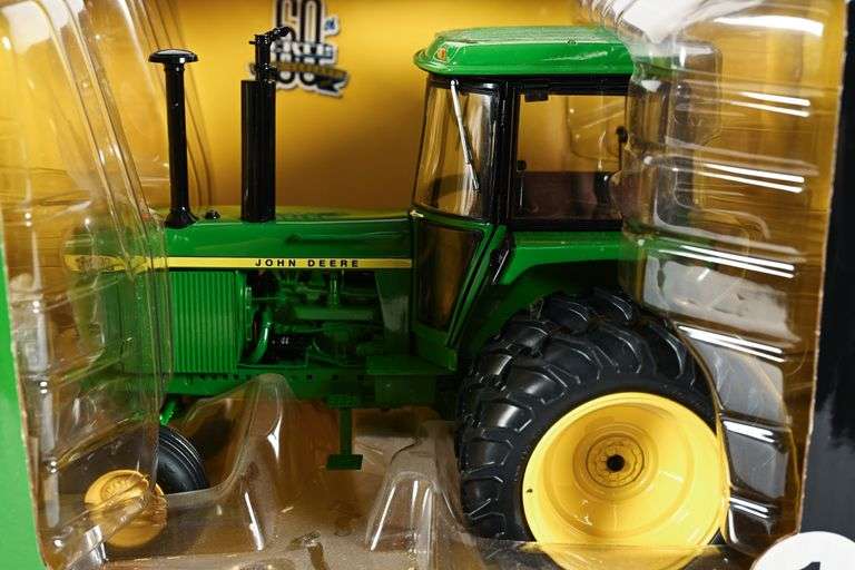 PRECISION KEY SERIES JOHN DEERE 4430 TRACTOR - Shackelton Auctions Inc.