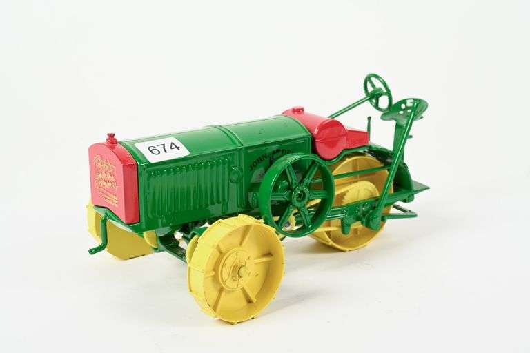 JOHN DEERE DAIN TRACTOR - Shackelton Auctions Inc.