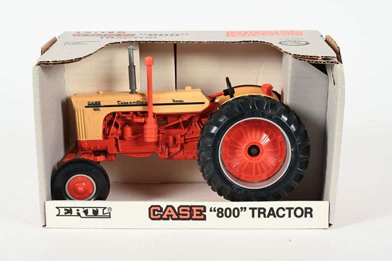 CASE 800 WIDE FRONT TRACTOR - Shackelton Auctions Inc.