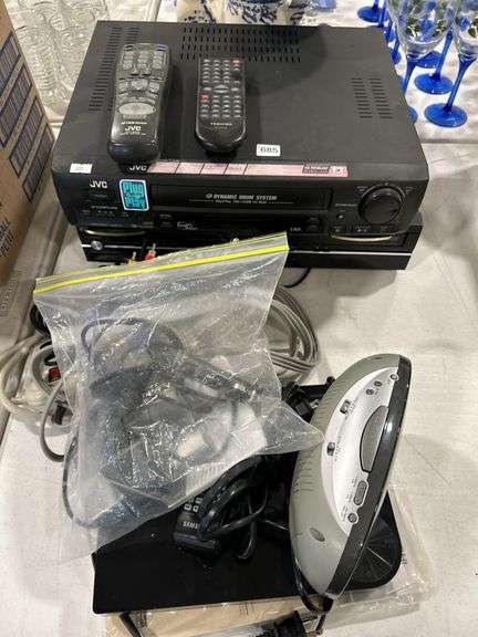 TOSHIBA VHS/DVD PLAYER, JVC DVD PLAYER, SAMSUNG CD PLAYER, ALARM CLOCK ...