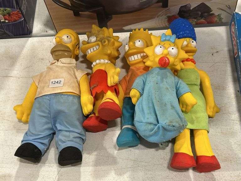 THE SIMPSON FAMILY DOLLS - Shackelton Auctions Inc.