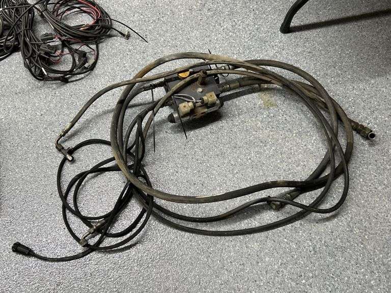 OUTBACK STS GUIDANCE SYSTEM - Shackelton Auctions Inc.