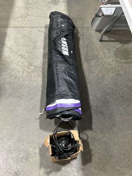 AWSUM INFLATABLE TUMBLE MATT WITH AIR PUMP - Shackelton Auctions Inc.