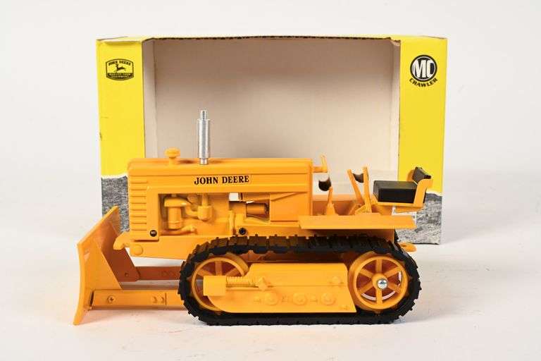 JOHN DEERE MC CRAWLER - Shackelton Auctions Inc.
