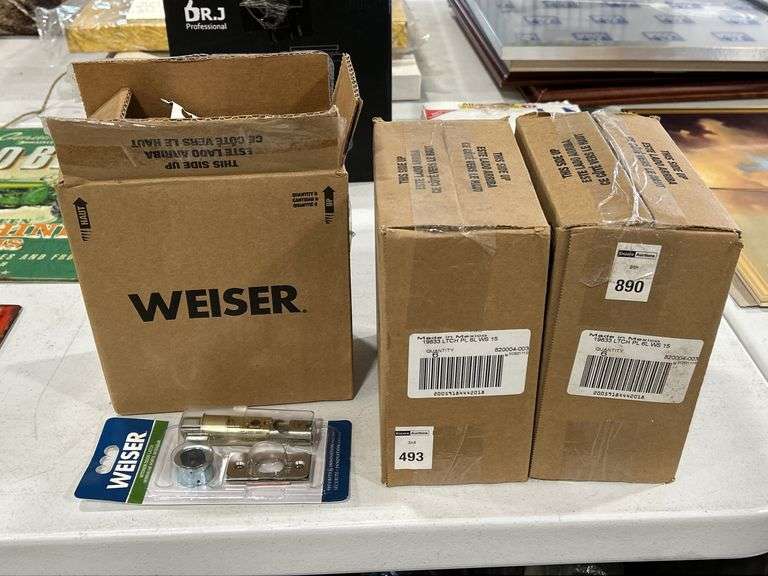 WEISER INTERIOR DOOR LATCHES - Shackelton Auctions Inc.