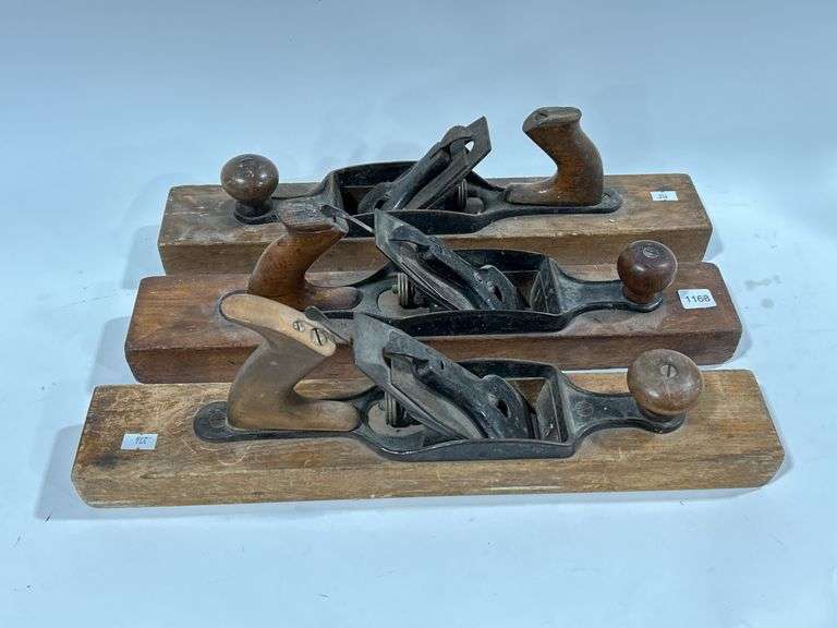 3 ANTIQUE WOOD PLANES - 18" - Shackelton Auctions Inc.