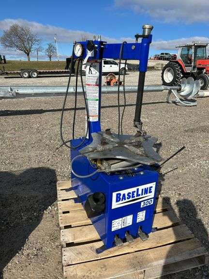 BASELINE 3000 TIRE CHANGER - Shackelton Auctions Inc.