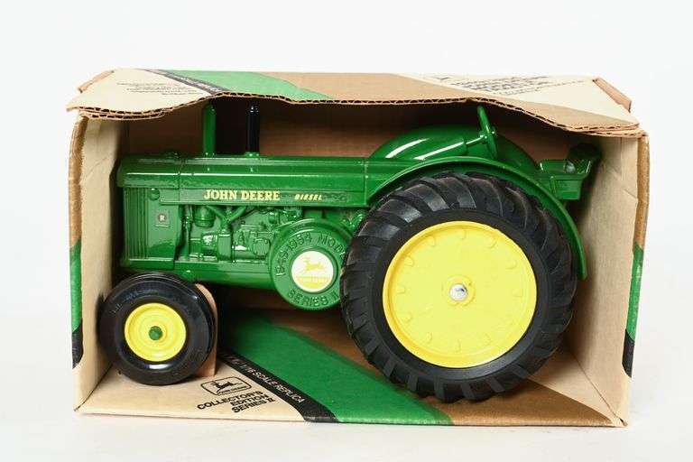 JOHN DEERE MODEL "R" TRACTOR - Shackelton Auctions Inc.