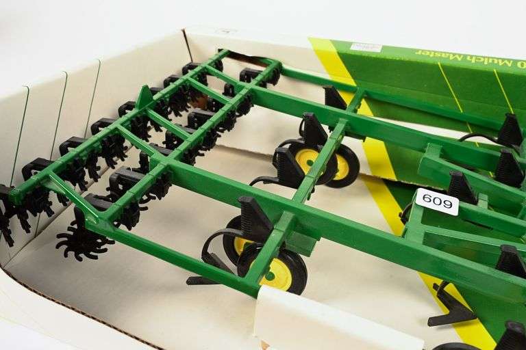 JOHN DEERE 550 MULCH MASTER - Shackelton Auctions Inc.
