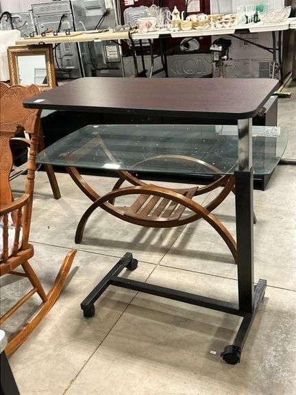 ROLLING LAPTOP CART - Shackelton Auctions Inc.