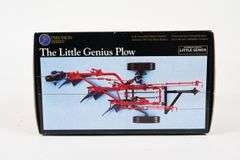 PRECISION SERIES THE LITTLE GENIUS PLOW - Shackelton Auctions Inc.
