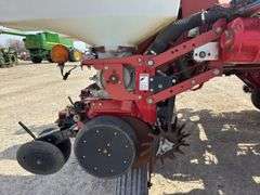 WHITE 8182 12 ROW PLANTER - Shackelton Auctions Inc.