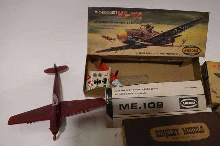 VINTAGE MODEL KITS - Shackelton Auctions Inc.