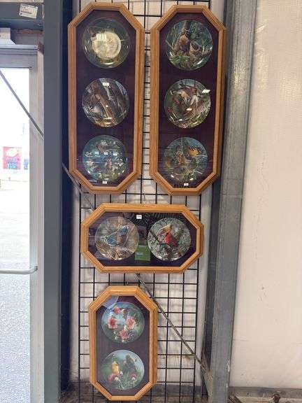 GROUP OF KNOWLES FRAMED BIRD COLLECTOR PLATES - Shackelton Auctions Inc.