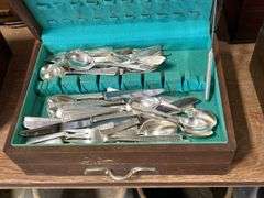 COMMUNITY SILVERPLATE FLATWARE WITH CHEST - Shackelton Auctions Inc.