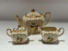 SADLER TEA SET - Shackelton Auctions Inc.